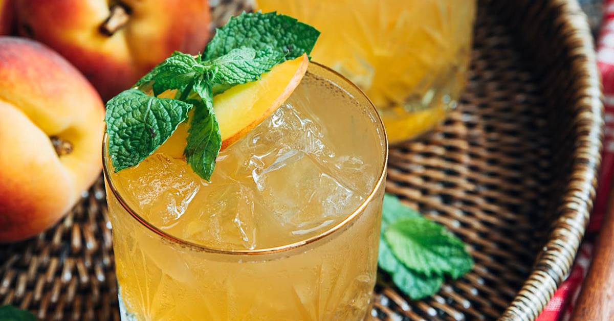 15 EASY Whiskey Mixed Drinks Everyone Needs To Try!