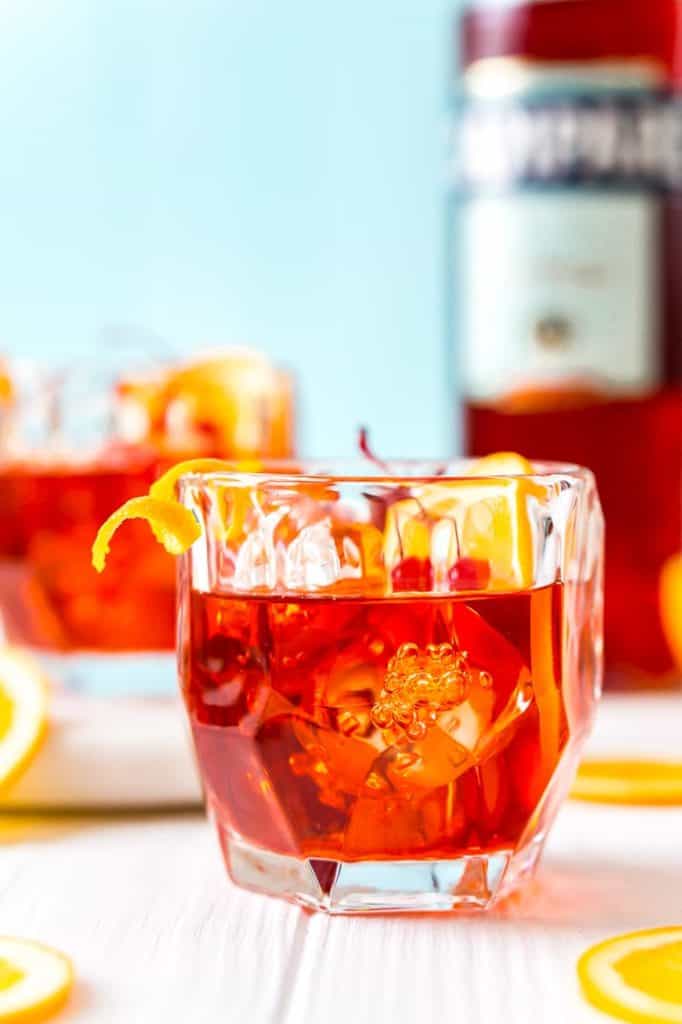 15 EASY Whiskey Mixed Drinks Everyone Needs To Try!