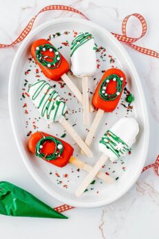 Festive Christmas Cakesicles Recipe • Bake Me Some Sugar
